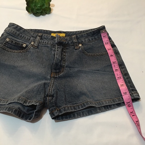 Forever 21 | Shorts | Xxi Short Jean | Poshmark